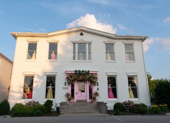 MISS PRISS - Updated June 2025 - 70 Photos & 19 Reviews - 906 N ...