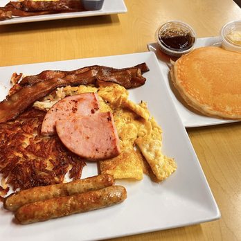 D’LICIOUS CAFFE - Updated December 2024 - 339 Photos & 332 Reviews ...