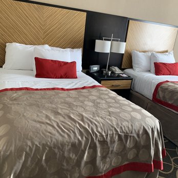 RAMADA PLAZA BY WYNDHAM NEWARK INTERNATIONAL AIRPORT - Updated June ...