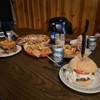 SOUTH RILEY TAVERN - Updated August 2025 - 42 Photos & 53 Reviews ...