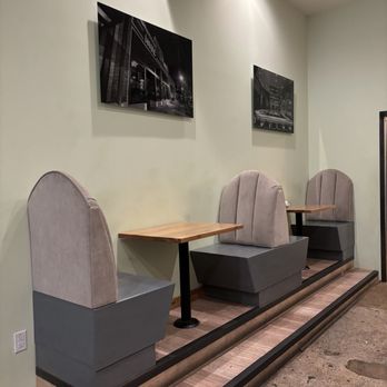 HIDE - Updated December 2024 - 1046 Photos & 535 Reviews - 1928 ...