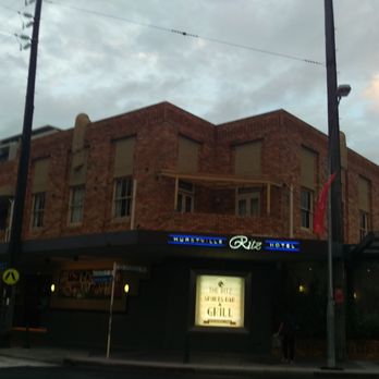 HURSTVILLE RITZ HOTEL - Updated December 2025 - 31 Photos - 350 Forest ...
