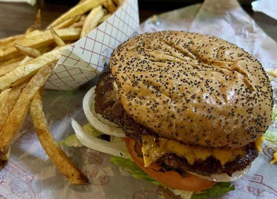 CHESTER’S HAMBURGERS - Updated September 2025 - 108 Photos & 224 ...