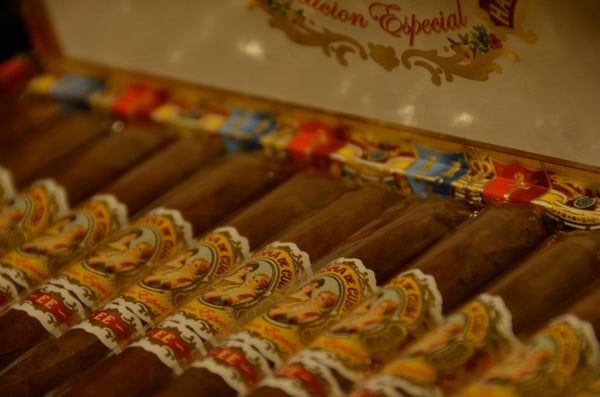 HOLT’S CIGAR COMPANY - Updated December 2025 - 62 Photos & 111 Reviews ...