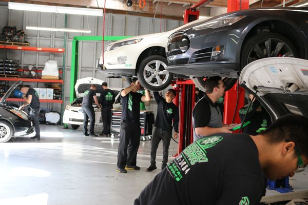 ELECTRON AUTOMOTIVE - 58 Photos & 204 Reviews - 969 N Batavia St ...