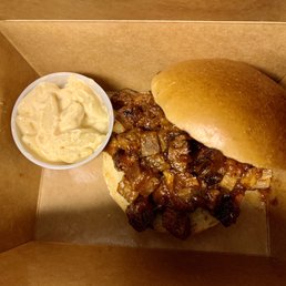 BOBBIQUE - Updated March 2025 - 447 Photos & 481 Reviews - 70 W Main St ...