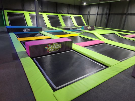 FUNHUB ACTION PARK - Updated December 2025 - 33 Photos - 367 Russell St ...