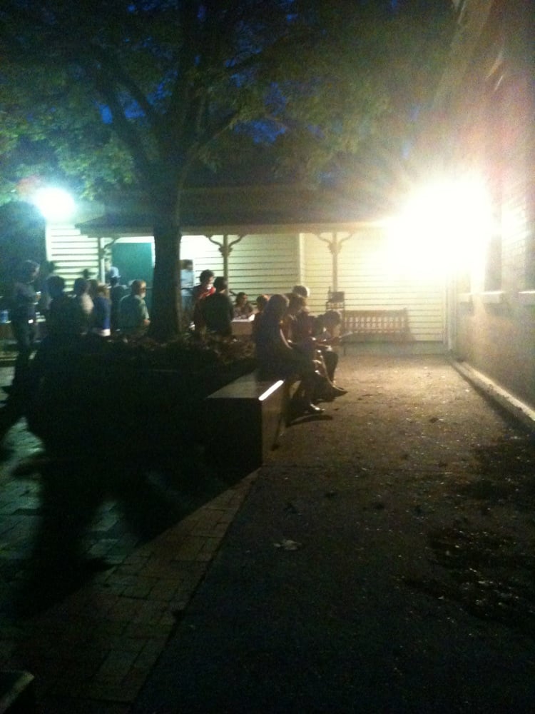 FRONT ROW THEATRE - Updated July 2025 - Cnr Racecourse Rd and Rossiter ...