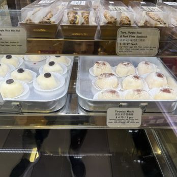 CRYSTAL’S BAKERY - Updated October 2025 - 88 Photos & 42 Reviews - 829 ...