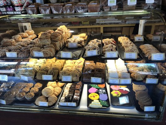 RUSSELL’S BAKERY - 116 Photos & 252 Reviews - 3339 Hancock Dr, Austin ...