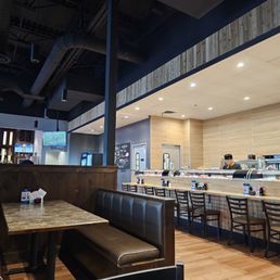 BLUEFIN - Updated October 2025 - 195 Photos & 82 Reviews - 615 Main St ...