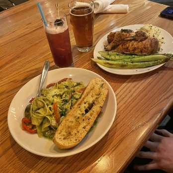 THE FREEHOUSE - Updated April 2025 - 824 Photos & 829 Reviews - 701 N ...