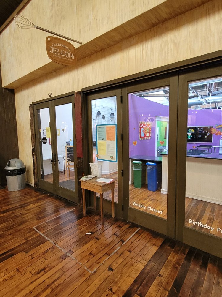 CLAREMONT CHEFS ACADEMY - 35 Photos & 51 Reviews - 514 W 1st St ...