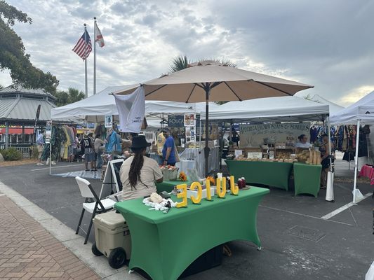 SIESTA KEY FARMERS MARKET - Updated May 2026 - 20 Photos & 14 Reviews ...