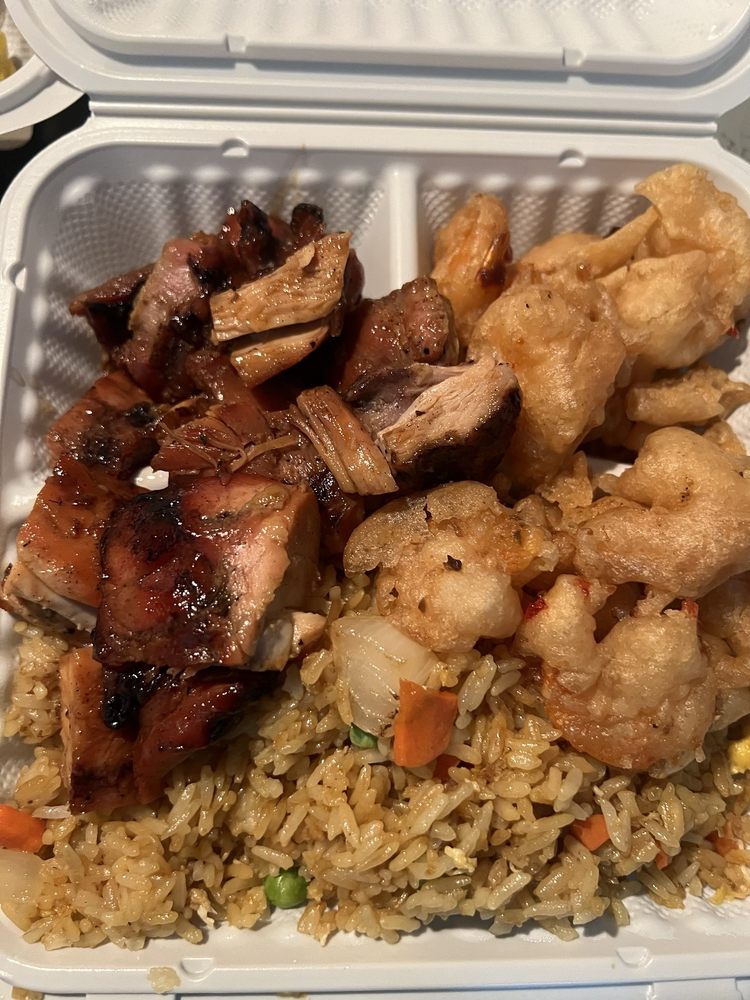 SHANGHAI 360 - Updated September 2024 - 55 Photos - 3035 Boulevard le ...