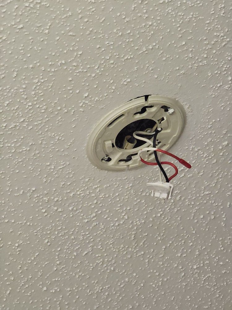 COMFORT INN AIRPORT - 65 Photos & 54 Reviews - 90 Maine Mall Rd, South ...