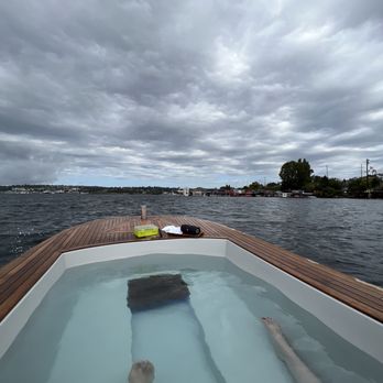 HOT TUB BOATS - 171 Photos & 139 Reviews - 2520 Westlake Ave N, Seattle, Washington - Boating ...