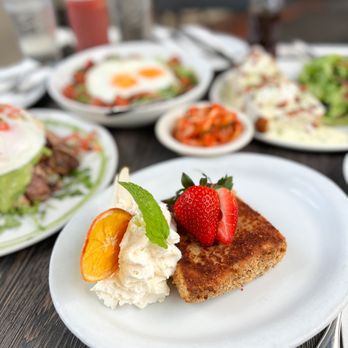 OVER EASY - Updated July 2025 - 2758 Photos & 1607 Reviews - 418 Kuulei ...