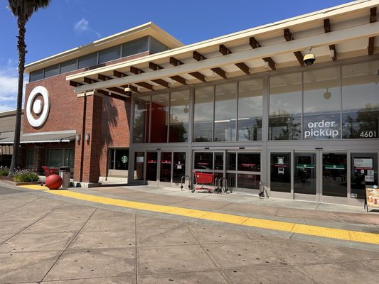 TARGET - Updated August 2025 - 610 Photos & 191 Reviews - 4601 2nd St ...