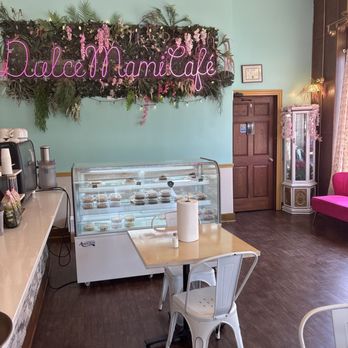 DULCE MAMI CAFÉ RIVERSIDE - Updated December 2025 - 115 Photos & 52 ...