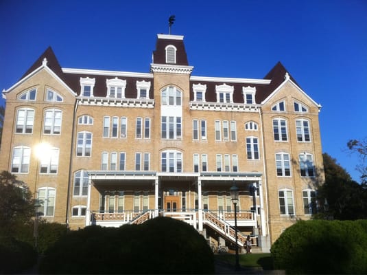 LAKE FOREST COLLEGE - Updated November 2025 - 12 Reviews - 555 N ...