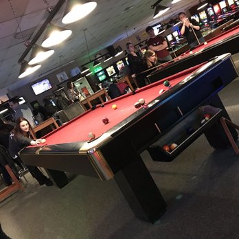 POCKETEER BILLIARDS AND BAR - Updated September 2025 - 252 Photos & 37 ...