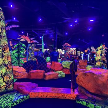 PUTTING EDGE - Updated December 2025 - 313 Photos & 137 Reviews - 5250 ...