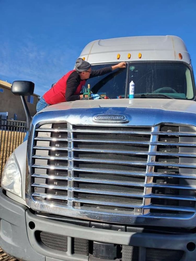 ESTRADA AUTO GLASS - Updated August 2025 - 11 Photos - 1216 Forest Rd ...