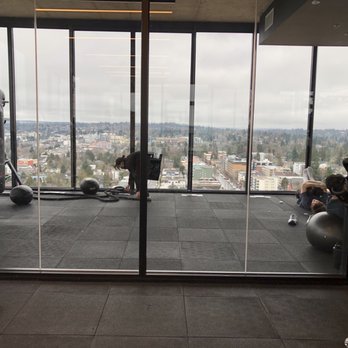 THE M SEATTLE - Updated December 2025 - 43 Photos - 4700 Brooklyn Ave ...