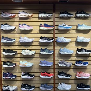 FLEET FEET - Updated October 2025 - 45 Photos & 65 Reviews - 1344 W ...