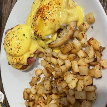 EPIC EGG - LOVELAND - Updated June 2025 - 189 Photos & 50 Reviews ...