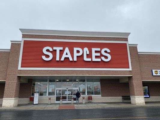 STAPLES - Updated August 2025 - 31 Photos & 13 Reviews - 128 South 32nd ...