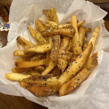 GIBNEY’S PUB - Updated August 2024 - 181 Photos & 290 Reviews - 231 ...