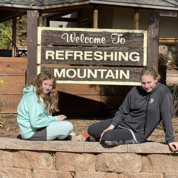 REFRESHING MOUNTAIN RETREAT AND ADVENTURE CENTER - Updated October 2025 ...