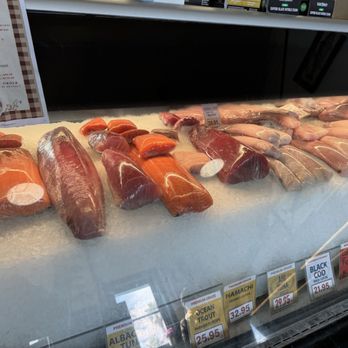 SANTA BARBARA FISH MARKET - Updated April 2025 - 1256 Photos & 495 ...