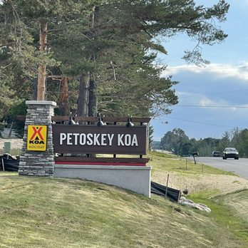 JELLYSTONE PARK PETOSKEY - Updated September 2025 - 64 Photos & 21 ...