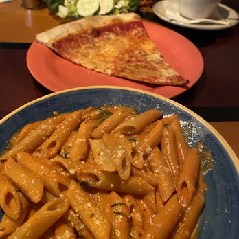 ROTELLI PIZZA AND PASTA - Updated December 2025 - 85 Photos & 140 ...