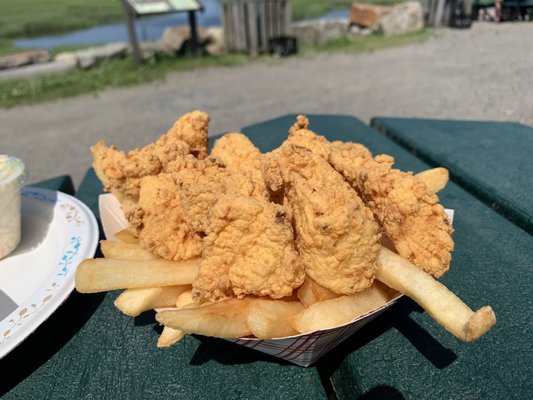 JT FARNHAM’S - 188 Photos & 354 Reviews - 88 Eastern Ave, Essex ...