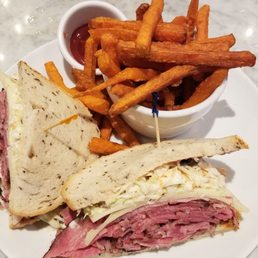 KATELLA BAKERY, DELI & RESTAURANT - 3984 Photos & 2685 Reviews - 4470 ...