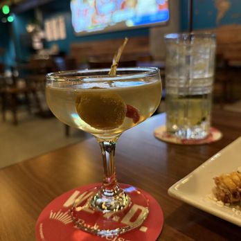 RASCALS PUBLIC HOUSE - Updated December 2025 - 67 Photos & 45 Reviews ...