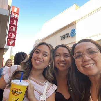 IRVINE IMPROV - Updated May 2025 - 1296 Photos & 1285 Reviews - 527 ...