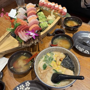 BIG FISH SUSHI - Updated August 2024 - 486 Photos & 252 Reviews - 1410 ...