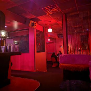 WAITING ROOM - Updated October 2025 - 47 Photos & 20 Reviews - 674 ...