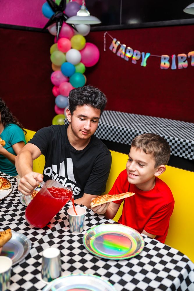 MIAMI ROLLER RINK - Updated December 2024 - 30 Photos & 27 Reviews ...