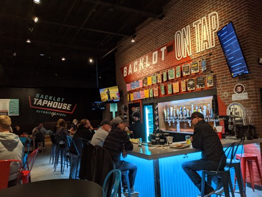 BACKLOT TAPHOUSE - Updated March 2025 - 216 Photos & 157 Reviews - 2110 ...