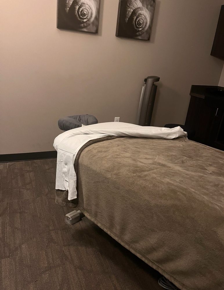 HAND & STONE MASSAGE AND FACIAL SPA - Updated December 2025 - 68 ...