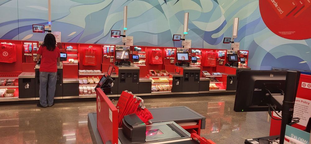 TARGET - Updated September 2025 - 139 Photos & 49 Reviews - 2345 Kuhio ...