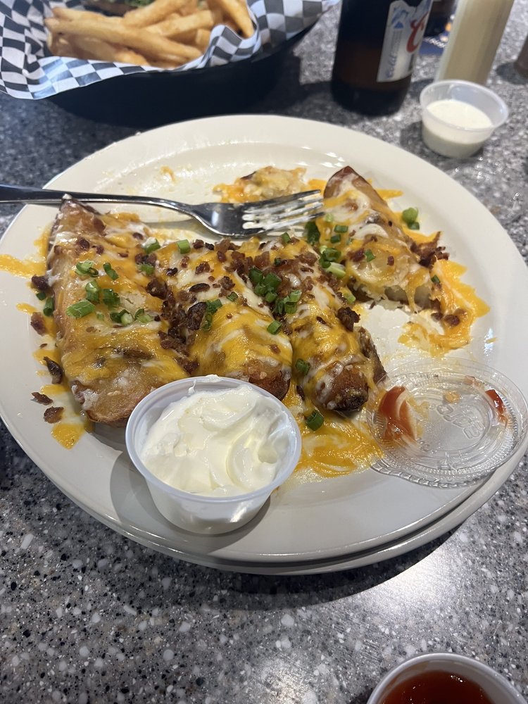 LUMPY’S SPORTS BAR & GRILL - 1851 S Douglas Blvd, Midwest City, OK - Yelp