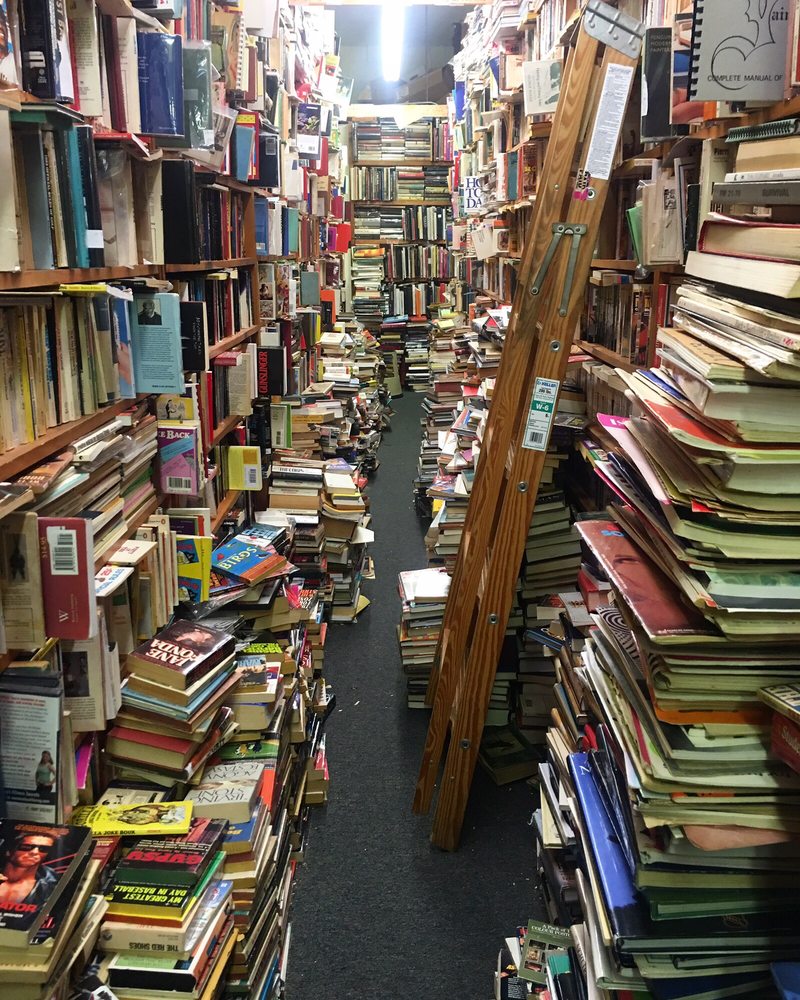 BOOKLOVERS PARADISE - 59 Reviews - 2972 Merrick Rd, Bellmore, NY - Yelp