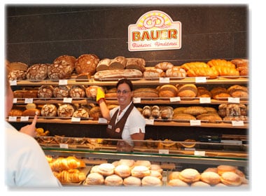CAFÉ BAUER - Simsseestr. 31, Stephanskirchen, Bayern, Germany ...